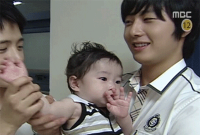 Jung Il-woo as Yoon-ho in Unstoppable High kick. Shirt version. 20075