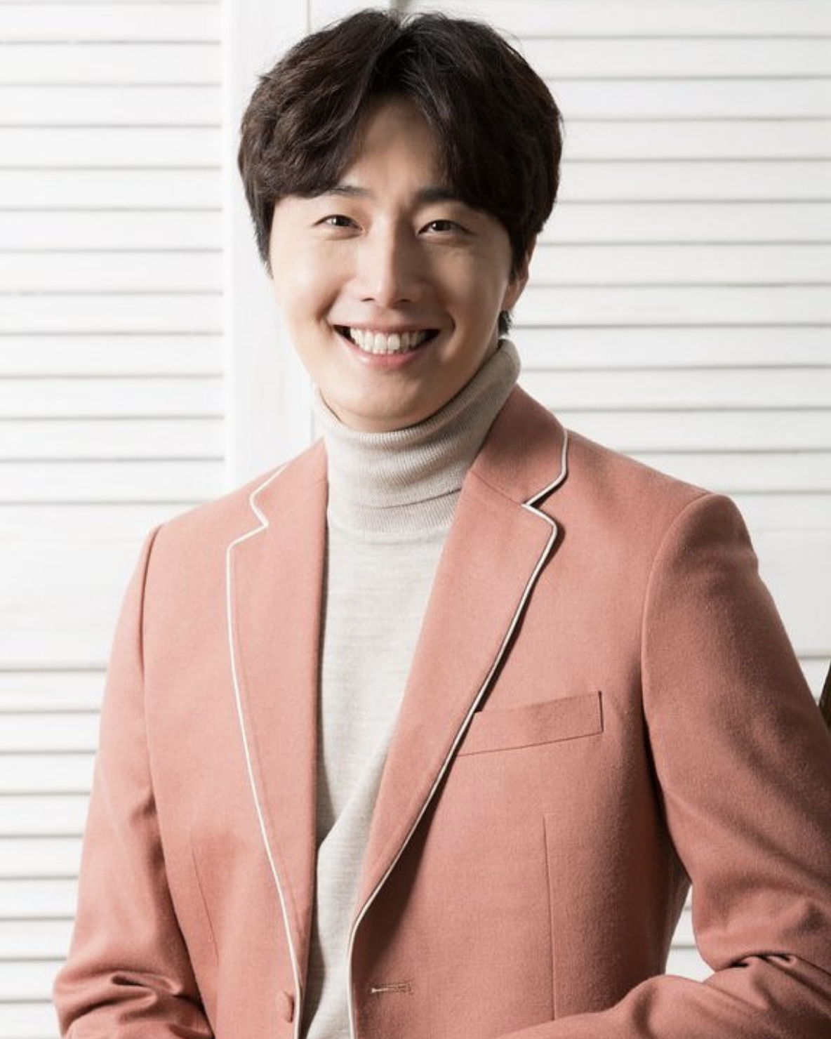 Jung Il woo in a Japanese Magazine. 1