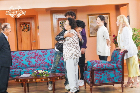 Jung Il Woo and the Cast of Unstoppable High Kick Reunite in a Documentary!